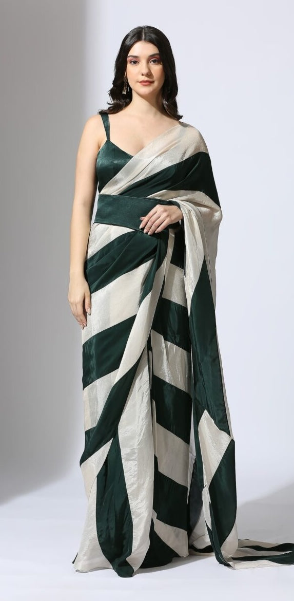 Agashe – The Multi Designer Store